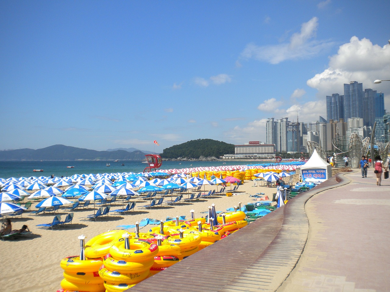Top 3 Hottest Beaches in Busan – Korea Trip Guide